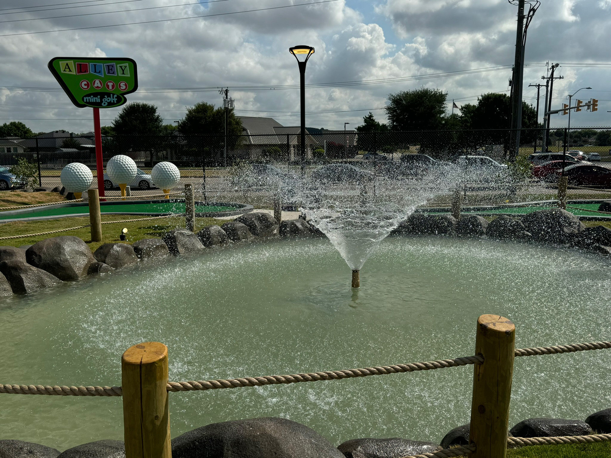 Alley Cats Mini Golf, Burleson, TX | Castle