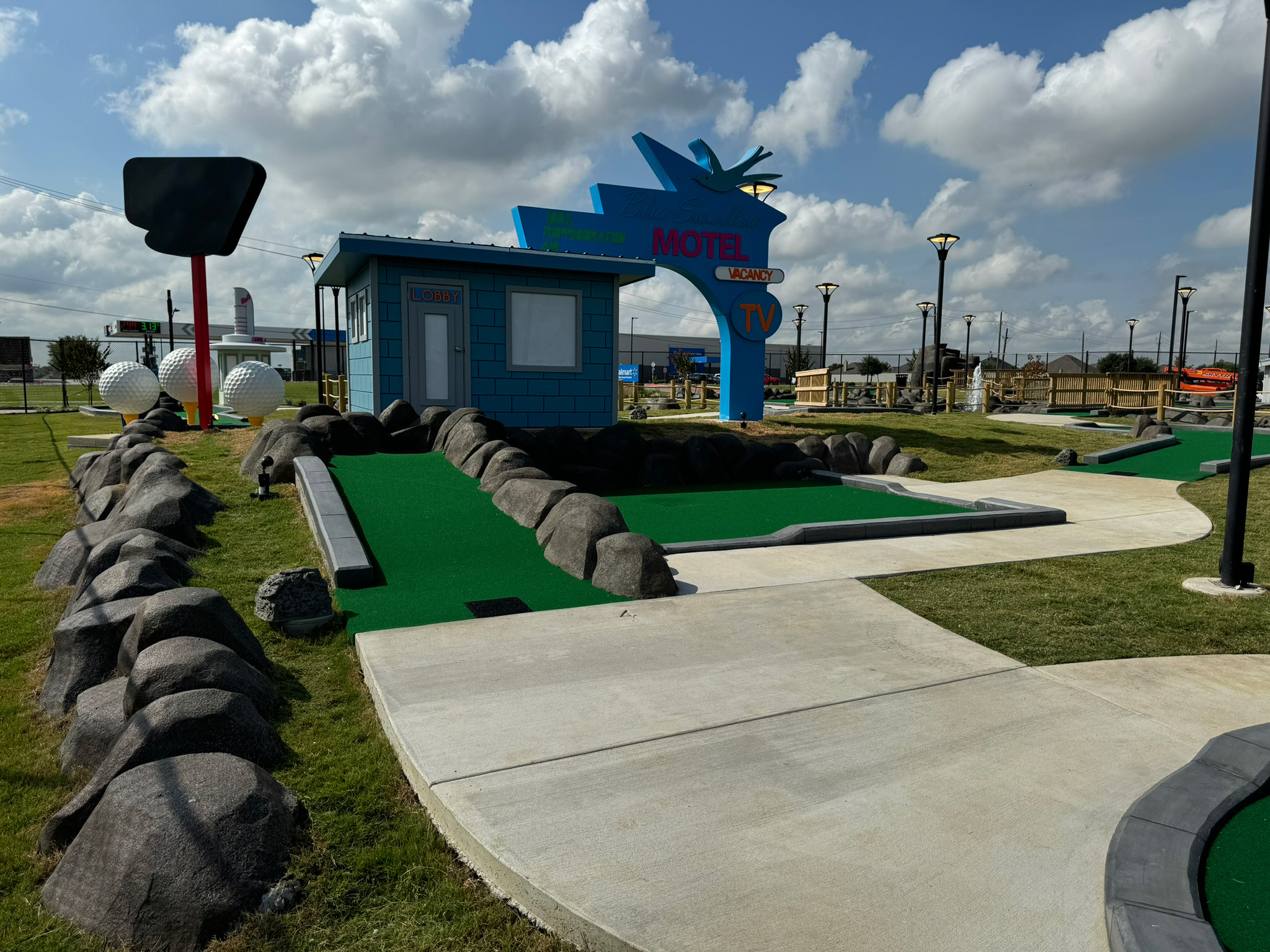 Alley Cats Mini Golf, Burleson, TX | Castle