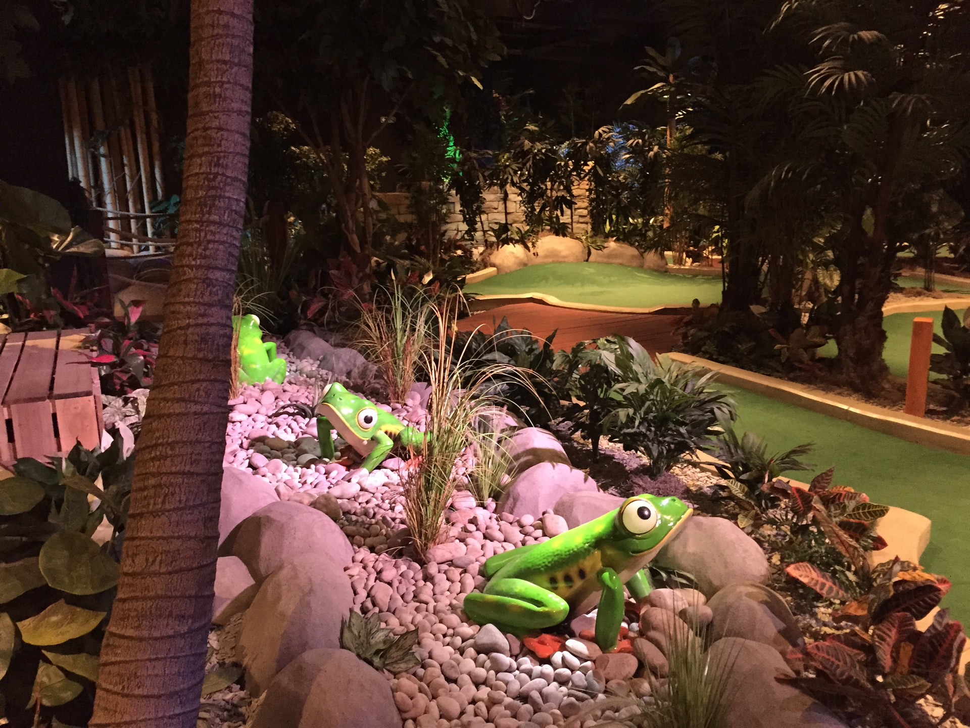 Rainforest Adventure Golf - Cardiff | Treetop