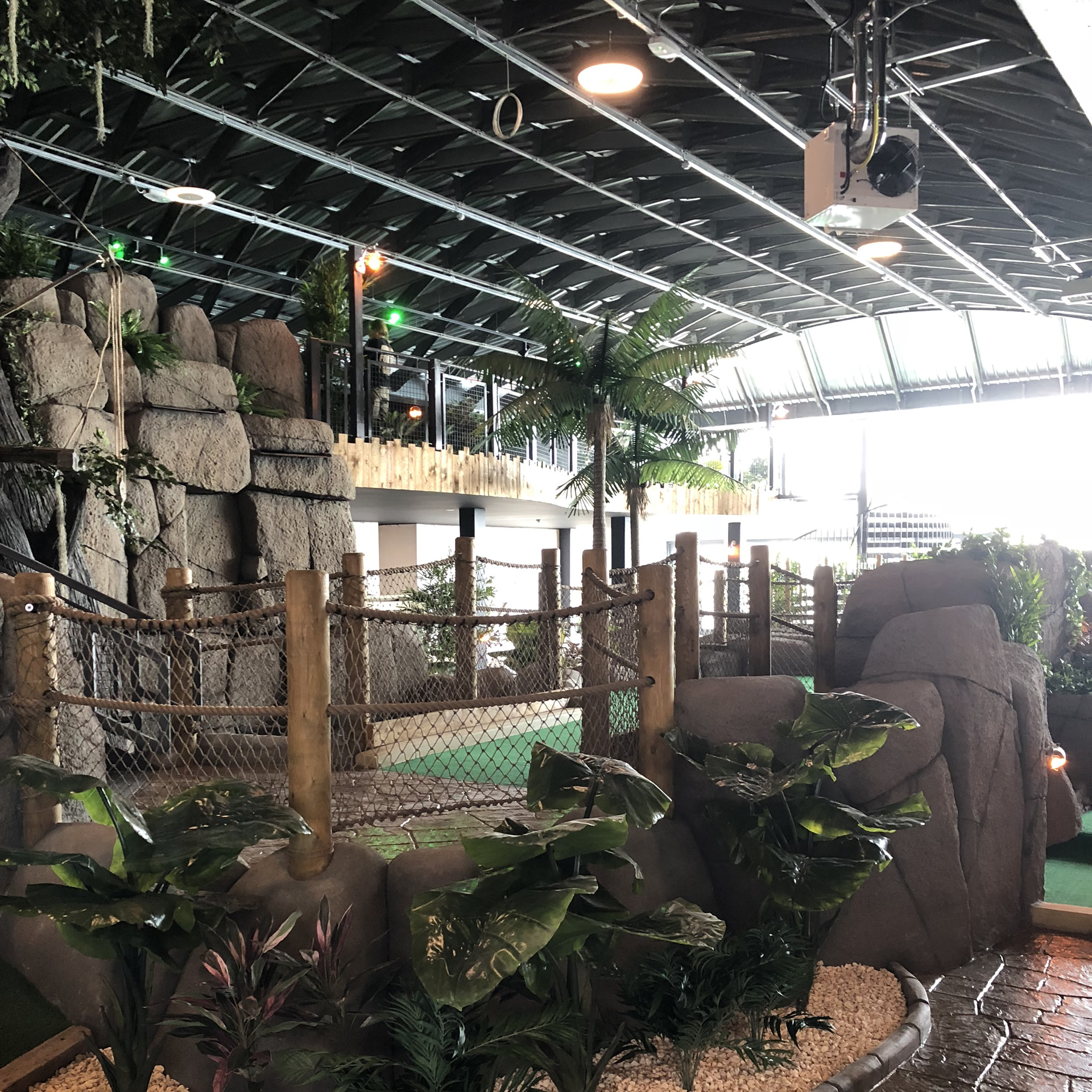 Outdoor and indoor Adventure Golf | Clacton Pier