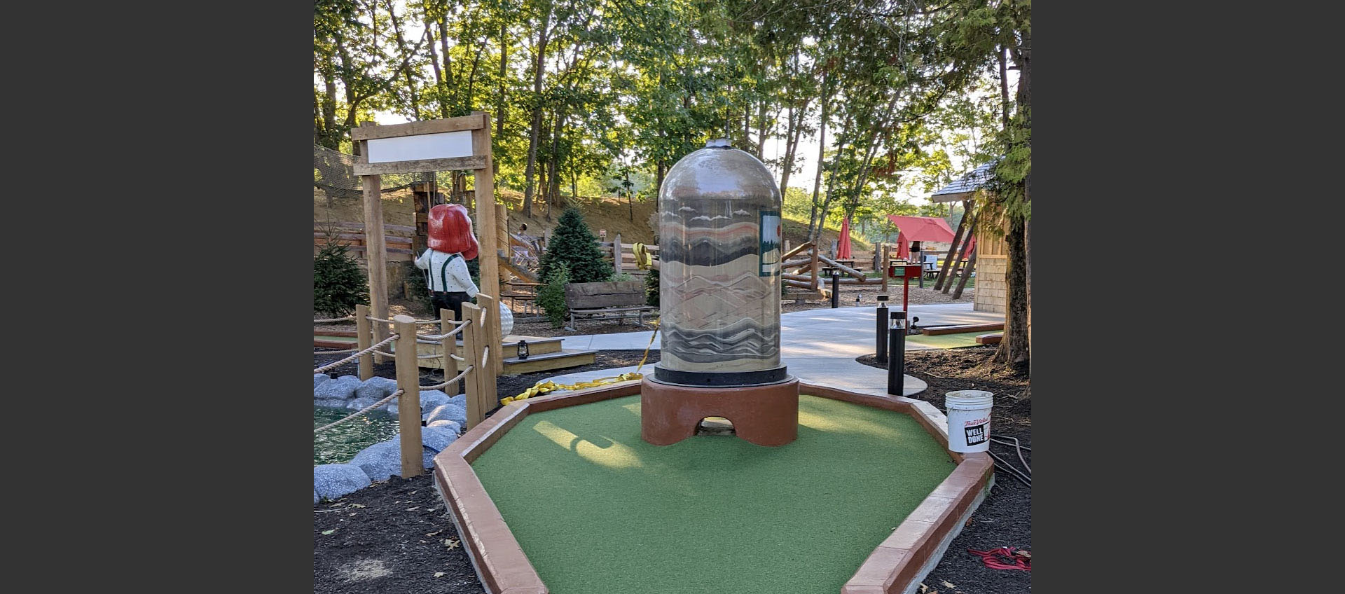 Desert Of Maine Mini Golf | Castle