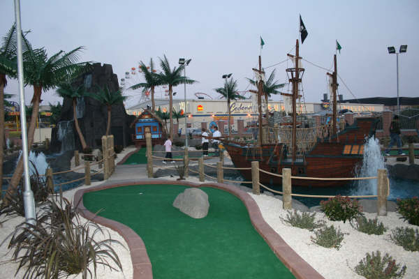 Codonas Mini Golf Gallery - Aberdeen Scotland | Castle Golf